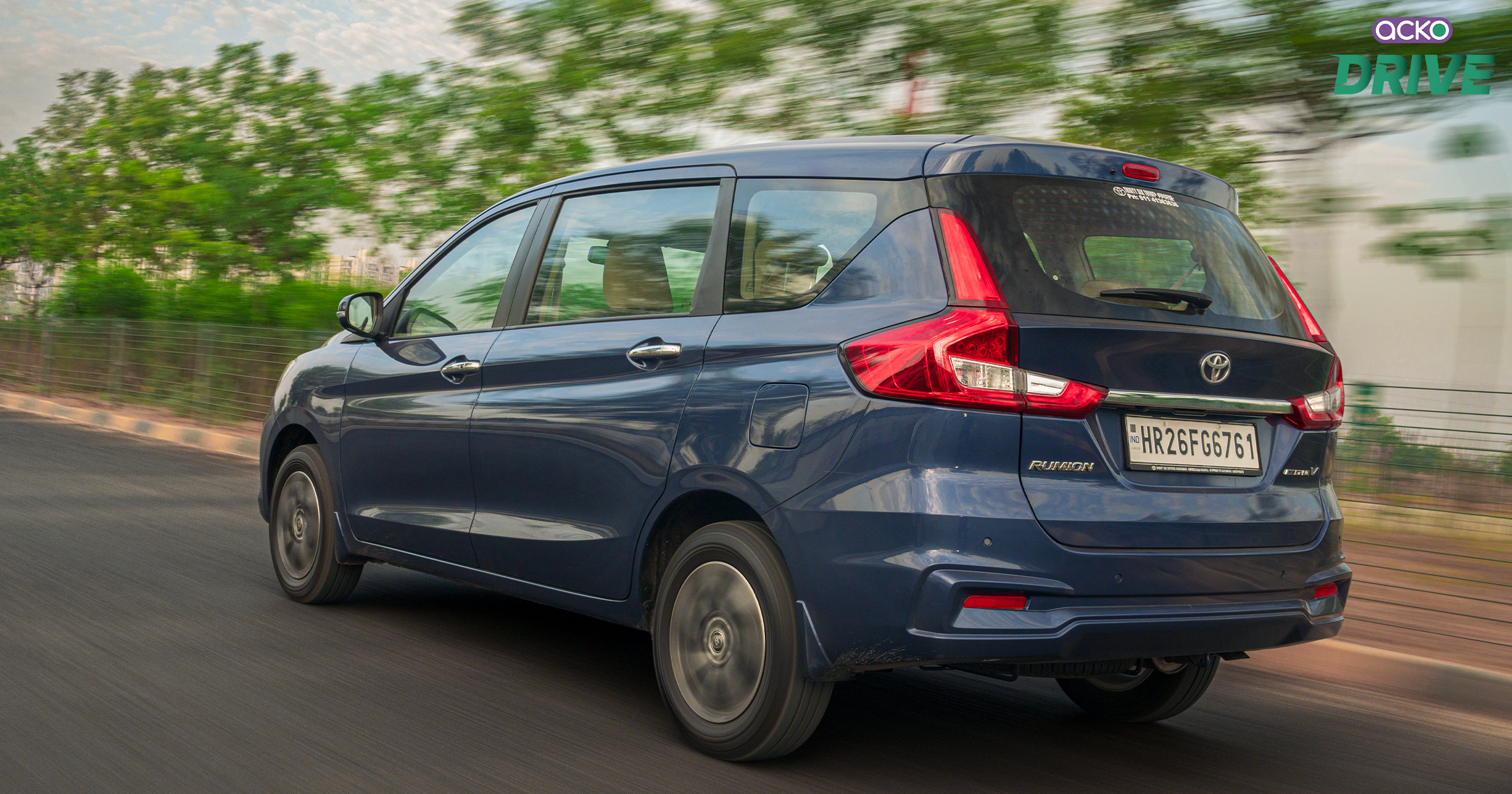 Toyota Rumion Price 2026 - Variants, Features & Reviews